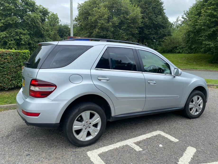 Mercedes-Benz ML 320, 2009 god.