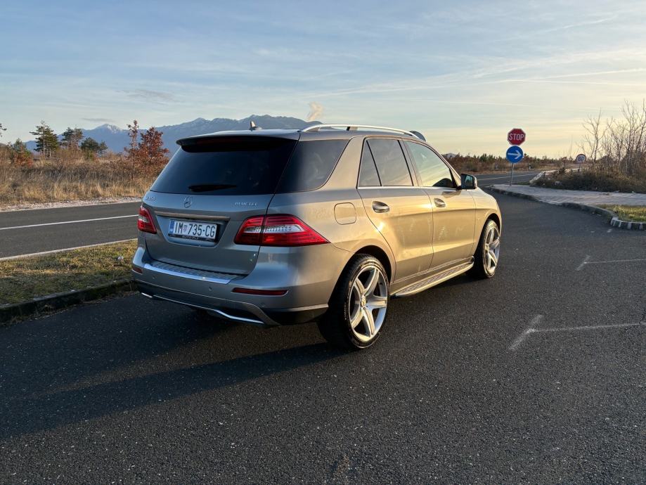 Mercedes-Benz ML 350 CDI automatik, 2012 god.