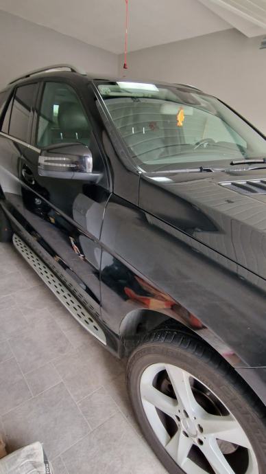 Mercedes-Benz ML 350 CDI Bluetech Formatic automatik, 2012 god.