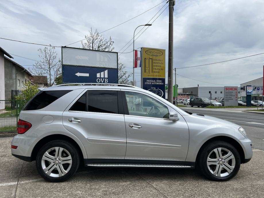 Mercedes-Benz ML 450 CDI 4 MATIC automatik *top stanje*, 2010 god.