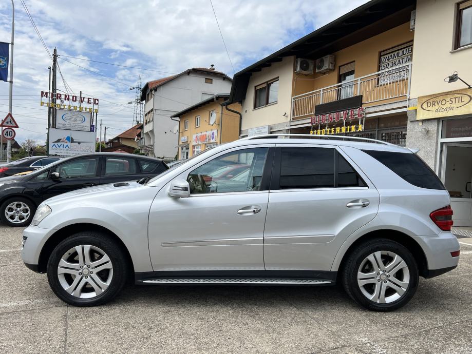Mercedes-Benz ML 450 CDI 4 MATIC automatik *top stanje*, 2010 god.