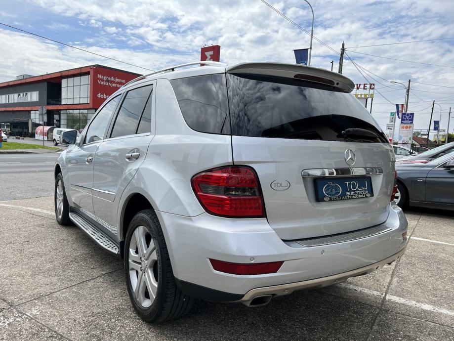 Mercedes-Benz ML 450 CDI 4 MATIC automatik *top stanje*, 2010 god.