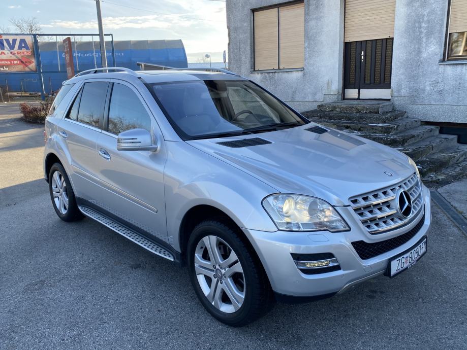 Mercedes-Benz ML 450 cdi --------prvi vlasnik ...