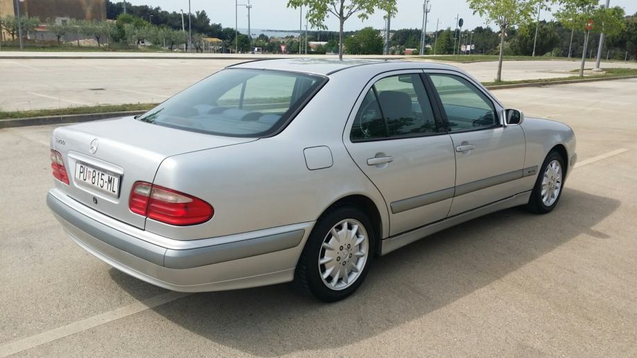 Mercedes E klasa CLASIC 200 PLIN, PRILIKA , 2000 god.
