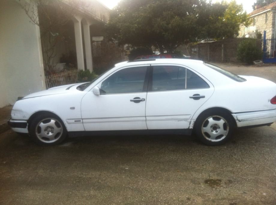 Mercedes E-klasa 290 TD , 1998 god.