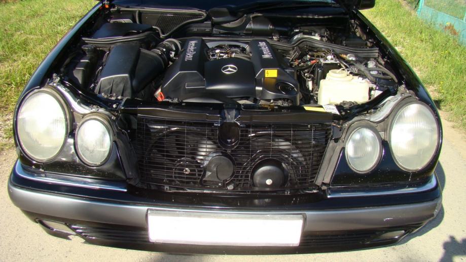 Mercedes E-klasa W210 E430 (V8 + LPG) lakši karambol (zamjena)(hitno ...