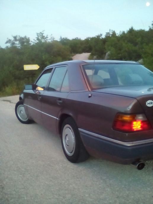 Mercedes E124 220 16v, 1994 god.