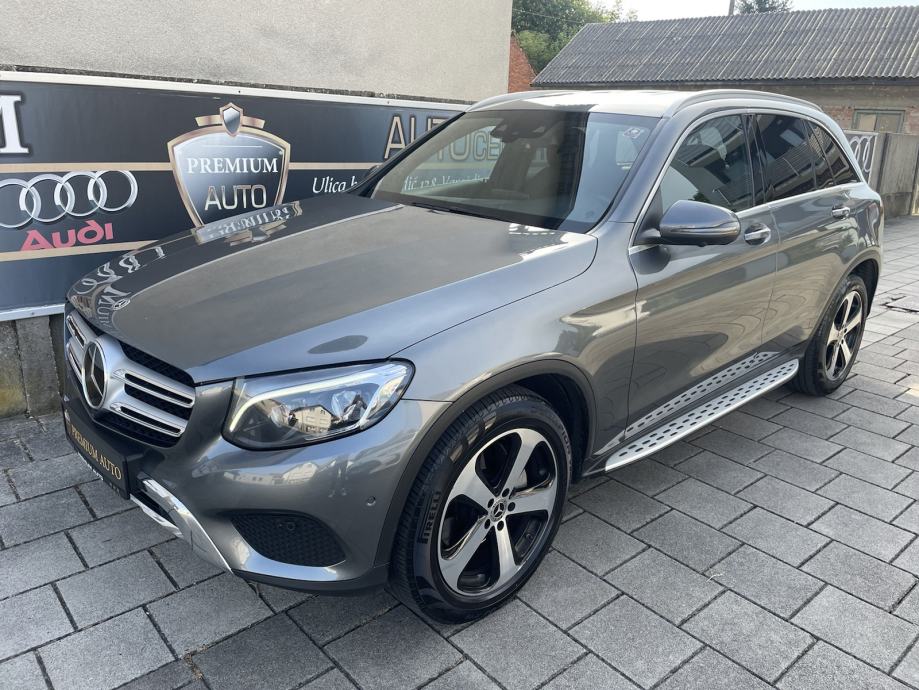 MERCEDES GLC 220 d*** 4-MATIC*** 2018 GOD*** TOP STANJE***, 2018 god.