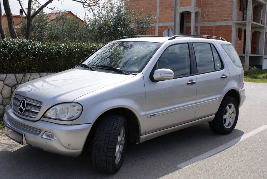 Mercedes ML 400 CDI prva reg. 10/2003, 2003 god.