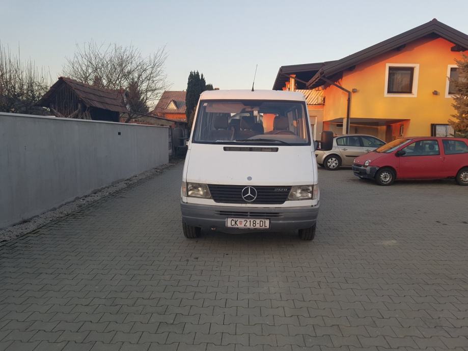 Mercedes Sprinter 212 D, 2000 god.