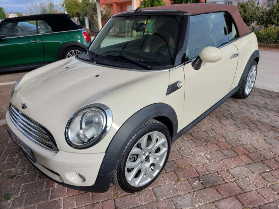 MINI Cabrio Cooper, 2009 god.