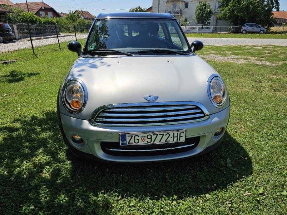 MINI Clubman 1,6 d samo 101.000km, 2014 god.