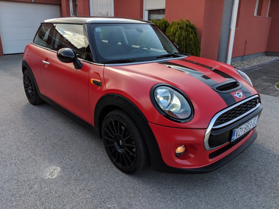 MINI Cooper 1.5 TwinPower Turbo 135ks, 2016 god.