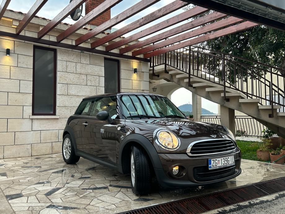 MINI Cooper 1,6 Benzin, 2011 god.