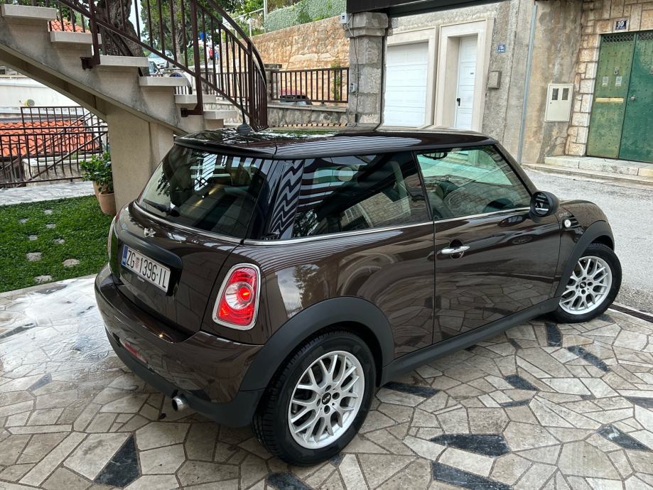 MINI Cooper 1,6 Benzin, 2011 god.
