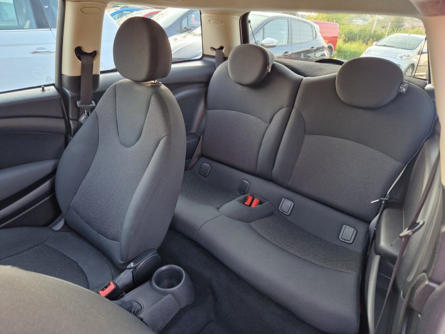 MINI Cooper 1.6 D Chili -VELIKI+MALI SERVIS-POTVRDA KM-MODEL 2013 ...