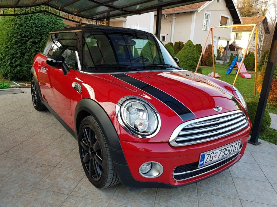 MINI Cooper 1.6 D red chilli sport, 2009 god.
