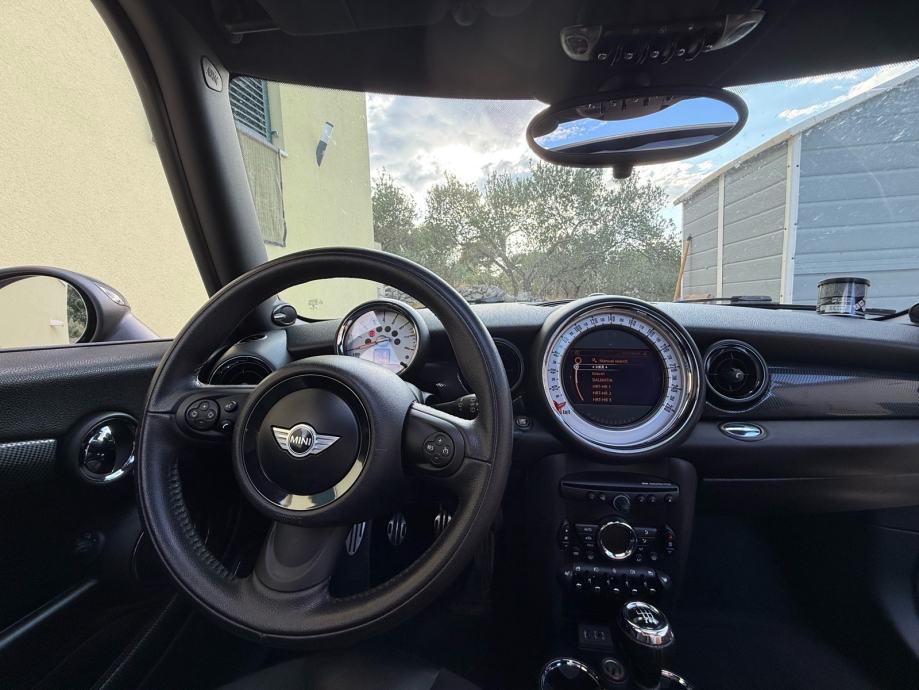 MINI Cooper S 1.6 Turbo - tek registriran, 2013 god.