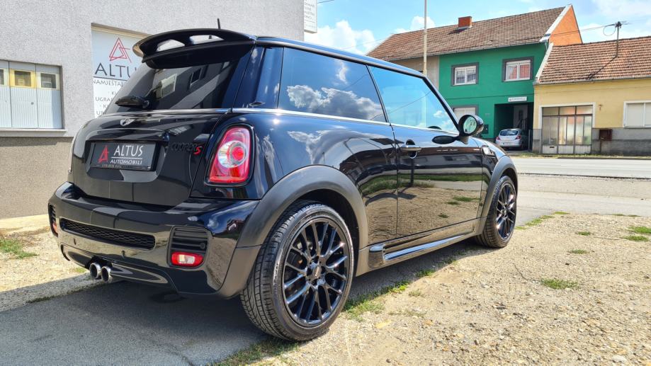 PRODANO! MINI Cooper S - JCW aero 1.6Turbo - N18 - 135kw - 184ks, 2013 god.