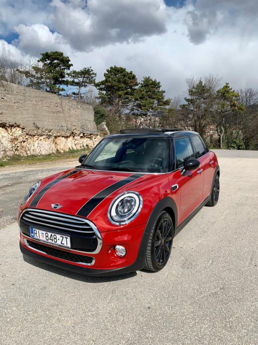 MINI Cooper automatic 5-vrata, 2016 god.