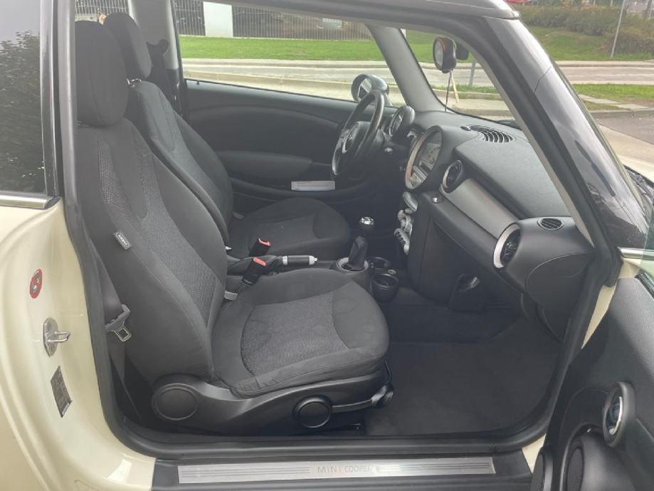 MINI Cooper Cooper 1.6 Diesel, 2009 god.