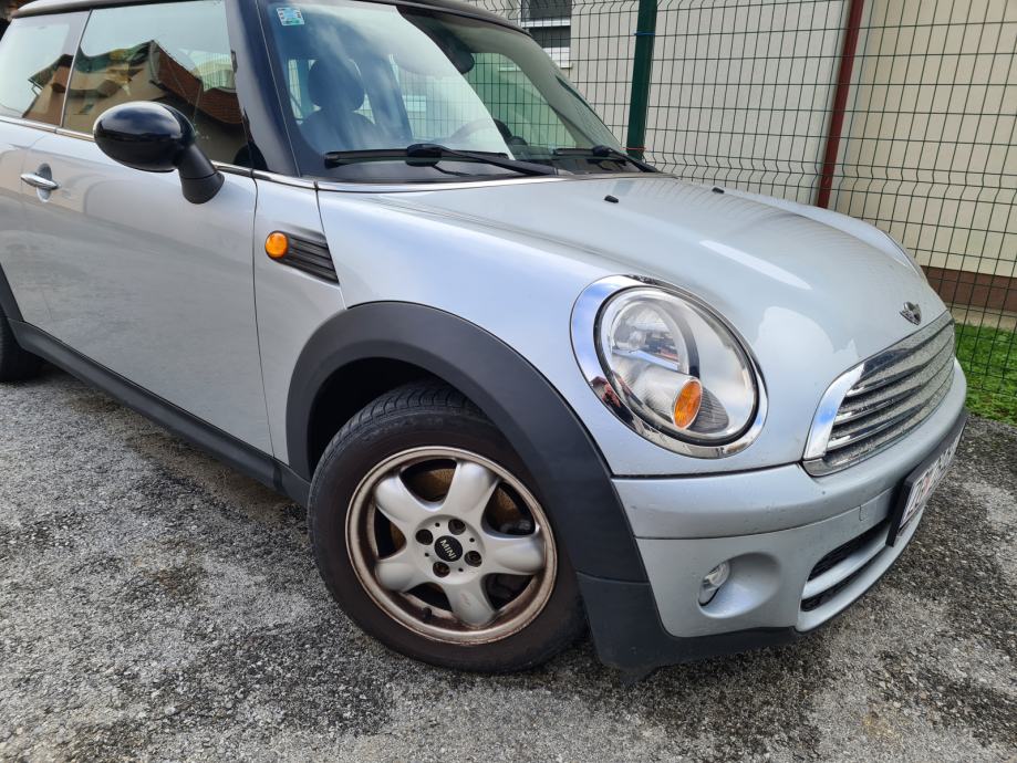 MINI Cooper Cooper D, 2009 god.
