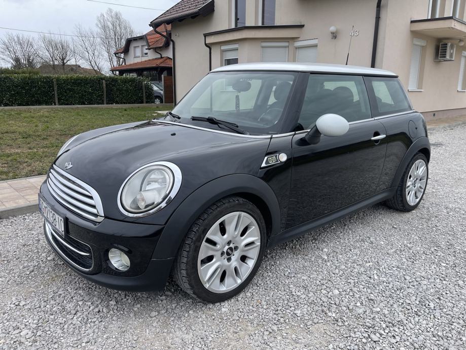 MINI Cooper Cooper D *reg god dana*, 2010 god.