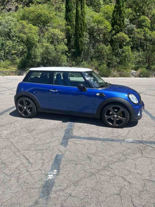 MINI Cooper Cooper D, 2011 god.