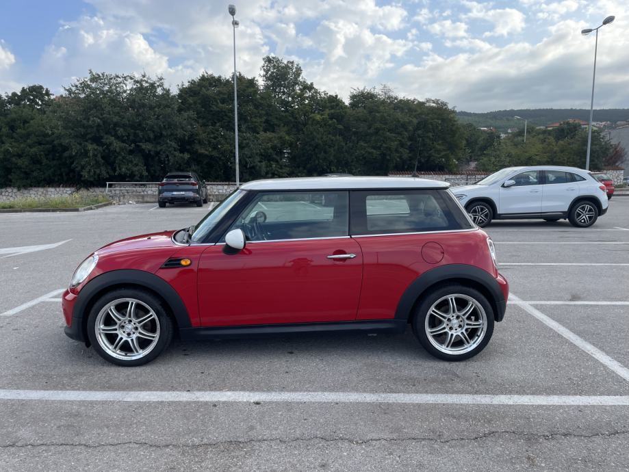 MINI Cooper Cooper D, 2011 god.