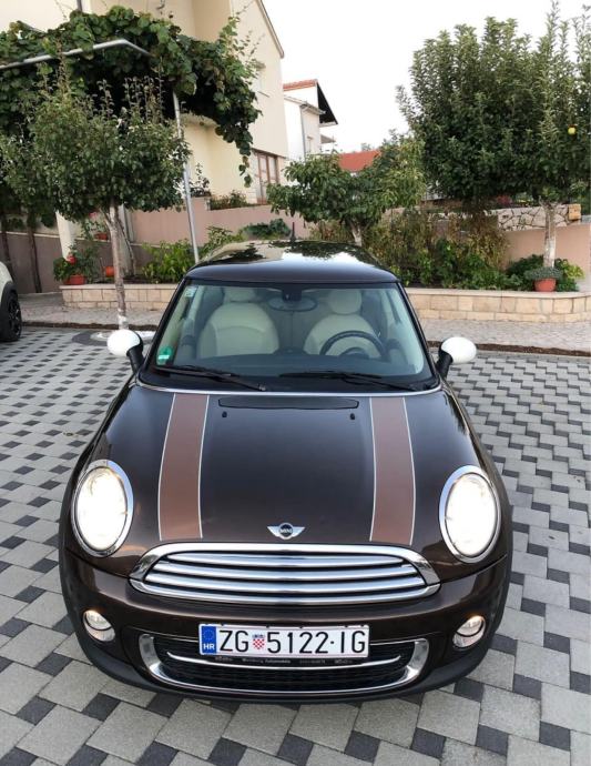 MINI Cooper Cooper D, 2011 god.