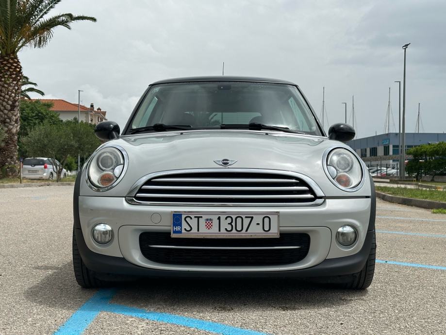 MINI Cooper Cooper D, 2011 god.