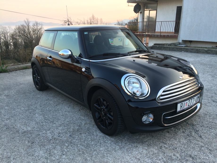 MINI Cooper D Black Steel, 2013 god.
