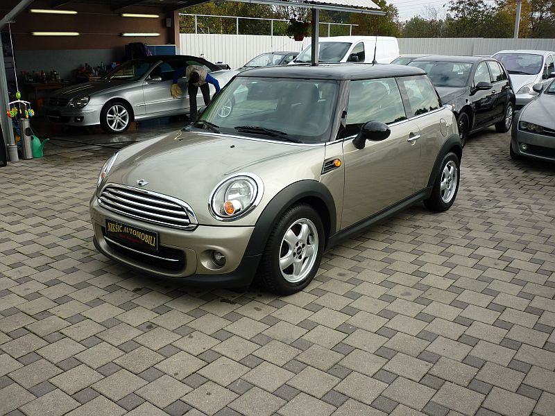 MINI Cooper Cooper D, 2010 god.