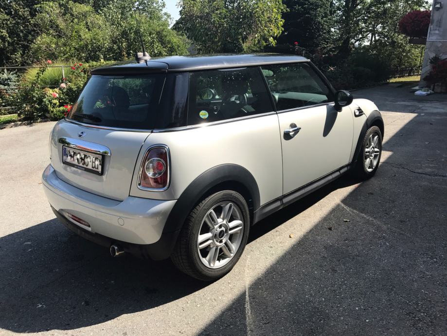 MINI Cooper Cooper D, 2012 god.