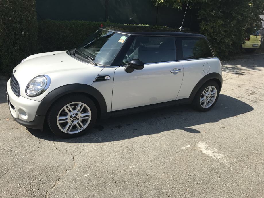 MINI Cooper Cooper D, 2012 god.