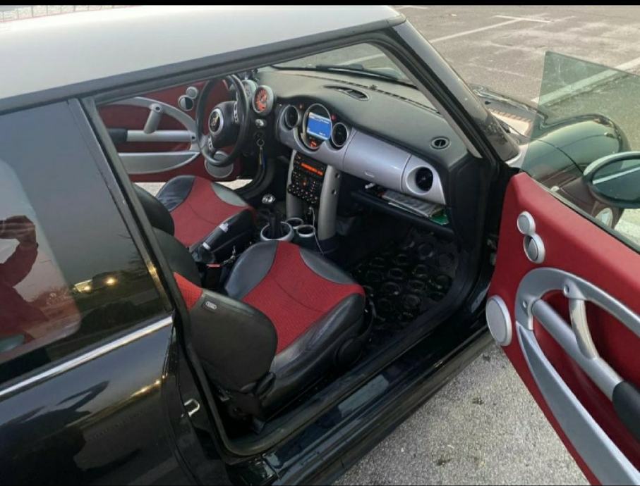 MINI Cooper R50 JCW Aero, 2002 god.