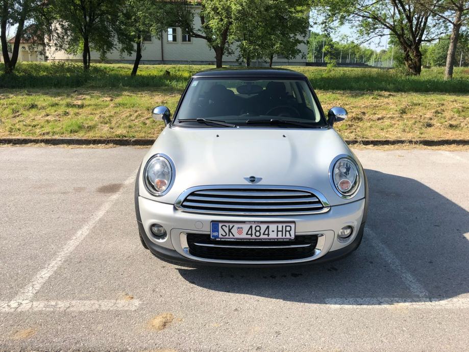 MINI Cooper D,2012.god.na ime kupca do registracije,AMEX,DINERS, 2012 god.