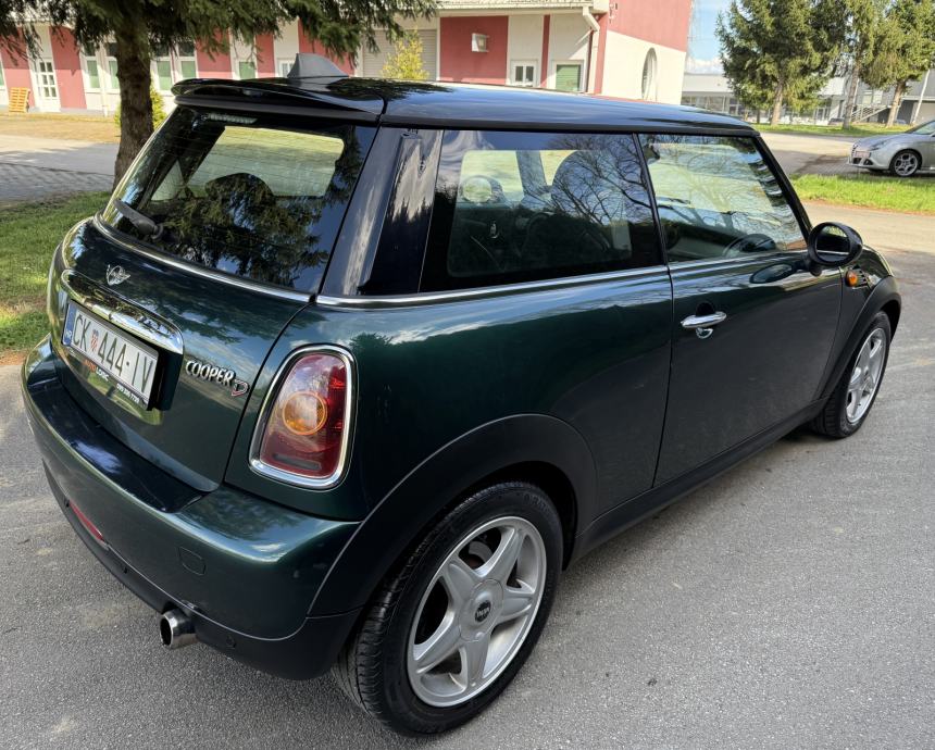 MINI Cooper D, auto klima, navi, pdc, alu 16, veliki servis, 2010 god.
