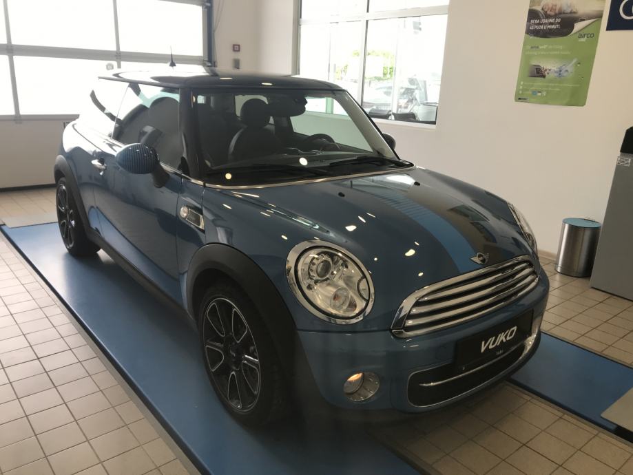 MINI Cooper D BAYSWATER, 2013 god.