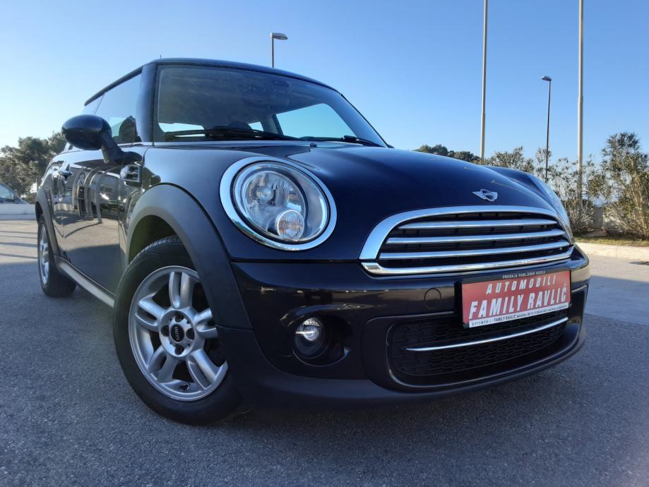 MINI Cooper D R56*2013g*111ks*150tkm*6brzina*ServisnaEvidencija*, 2013 god.