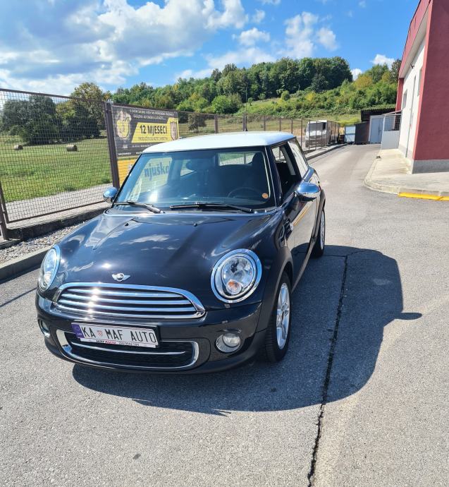 MINI Cooper D, 2013 god.