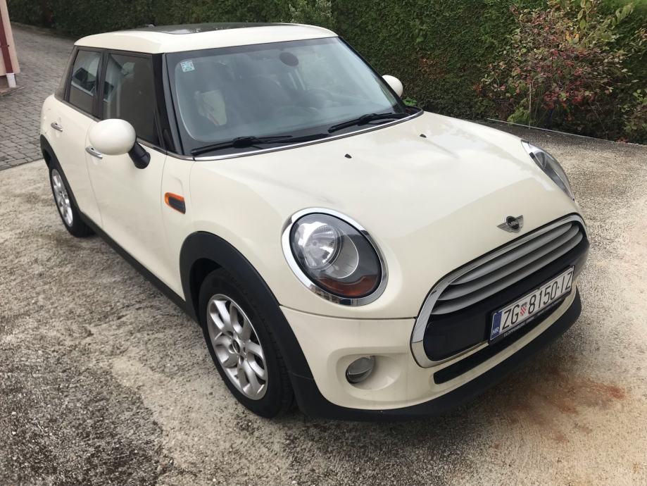 MINI Cooper D, 2015 god.