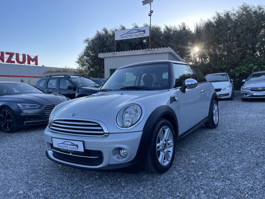 MINI Cooper D, 2011 god.