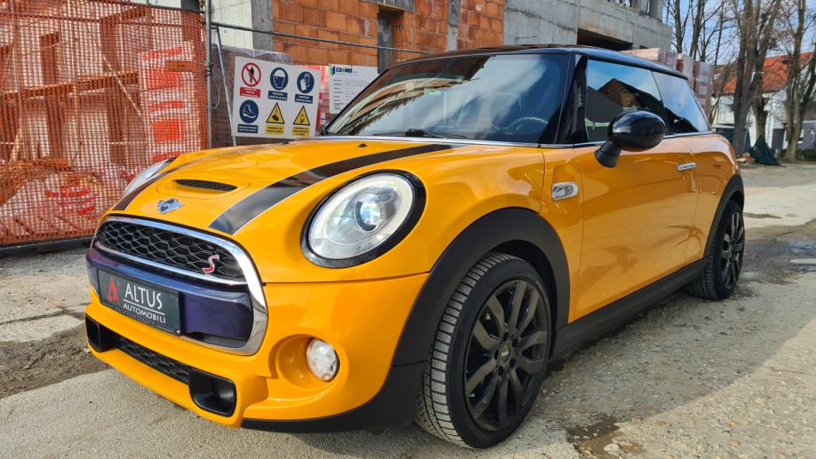 PRODANO! MINI COOPER S | F56 | B48 - 2.0Turbo – 141kw/192ks, 2015 god.