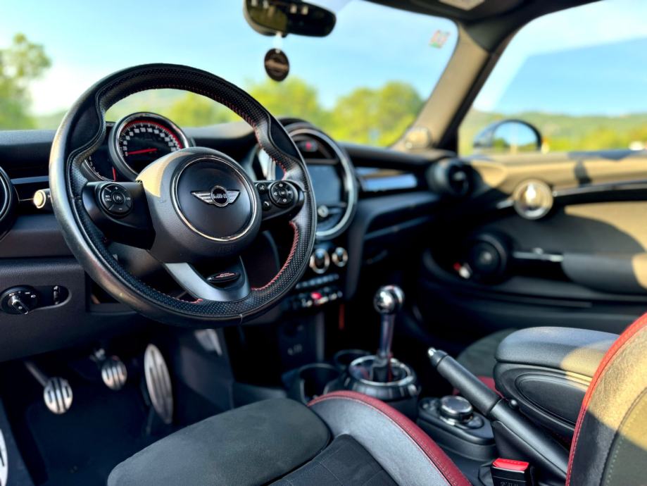 MINI Cooper JCW, 2017 god.