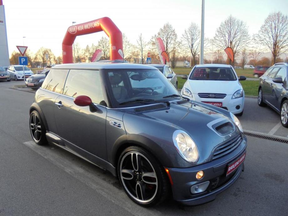 Mini Cooper S John Cooper Works GP Kit, 2006 god.