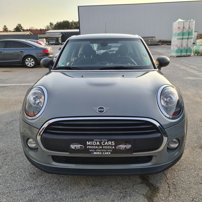 MINI Cooper Mini One 1.2i 11/2018 5vrata 73 000km PDV, 2018 god.
