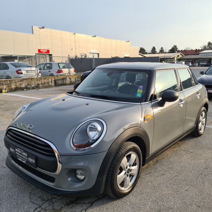 MINI Cooper Mini One 1.2i 11/2018 5vrata 73 000km PDV, 2018 god.