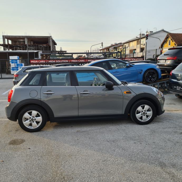 MINI Cooper Mini One 1.2i 11/2018 5vrata 73 000km PDV, 2018 god.