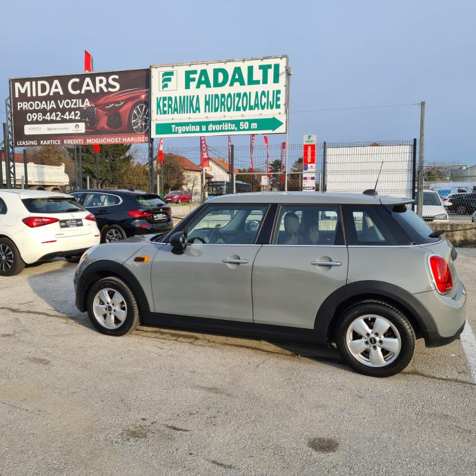 MINI Cooper Mini One 1.2i 11/2018 5vrata 73 000km PDV, 2018 god.